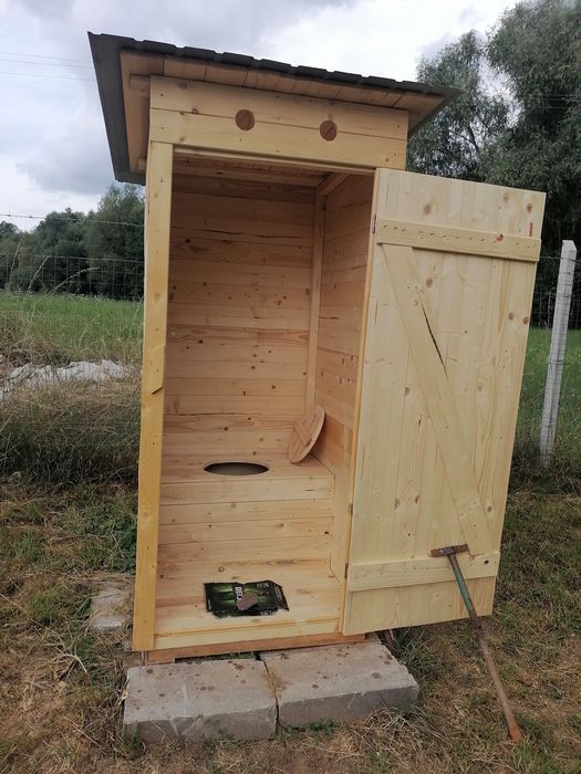 Toaleta gradina veceu Sfantu Gheorghe • OLX.ro