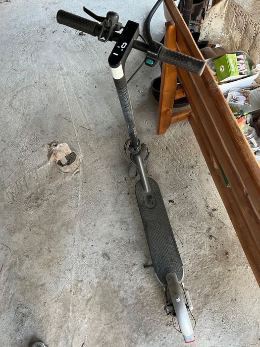 Vând Xiaomi Mi Electric Scooter Pro 2 Petronas Edition Sighisoara • OLX.ro