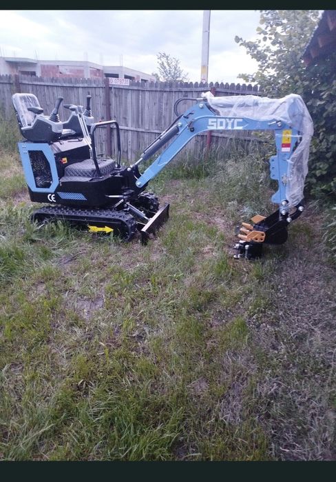 Execut lucrari cu miniexcavator si încarcator frontal. Geamana • OLX.ro