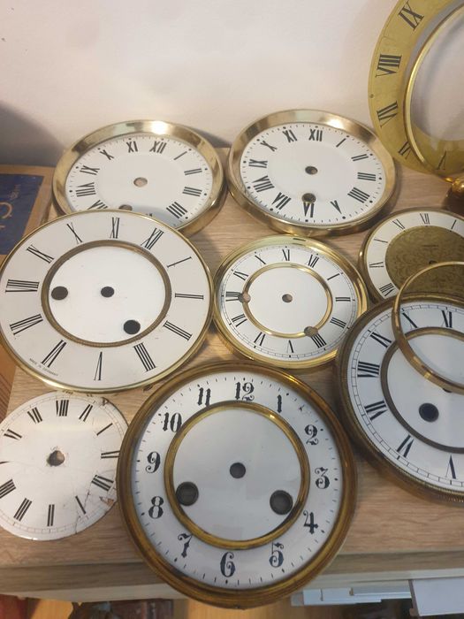 Cadrane, piese ceasuri vechi Braila • OLX.ro