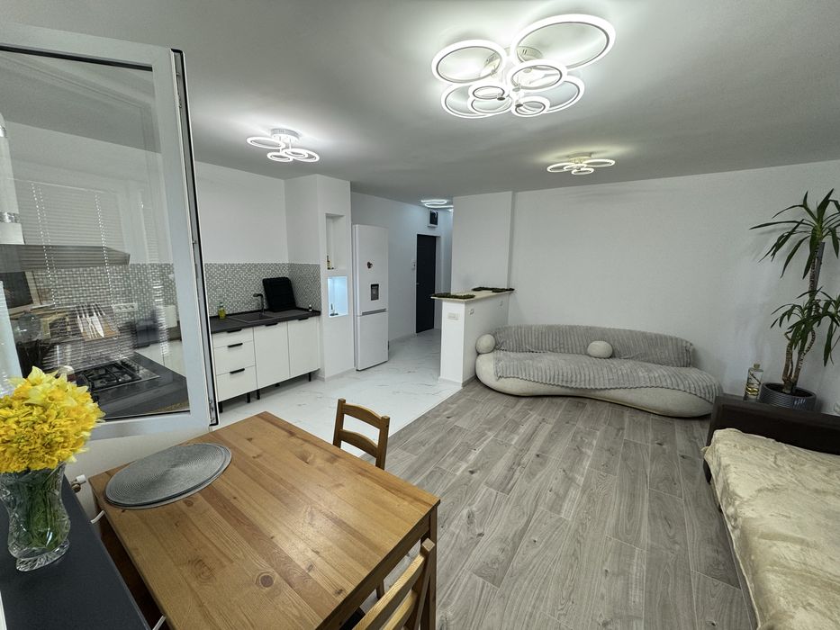 PROPRIETAR (Comision 0), renovat 2025 langa metrou 1 Mai Bucuresti ...