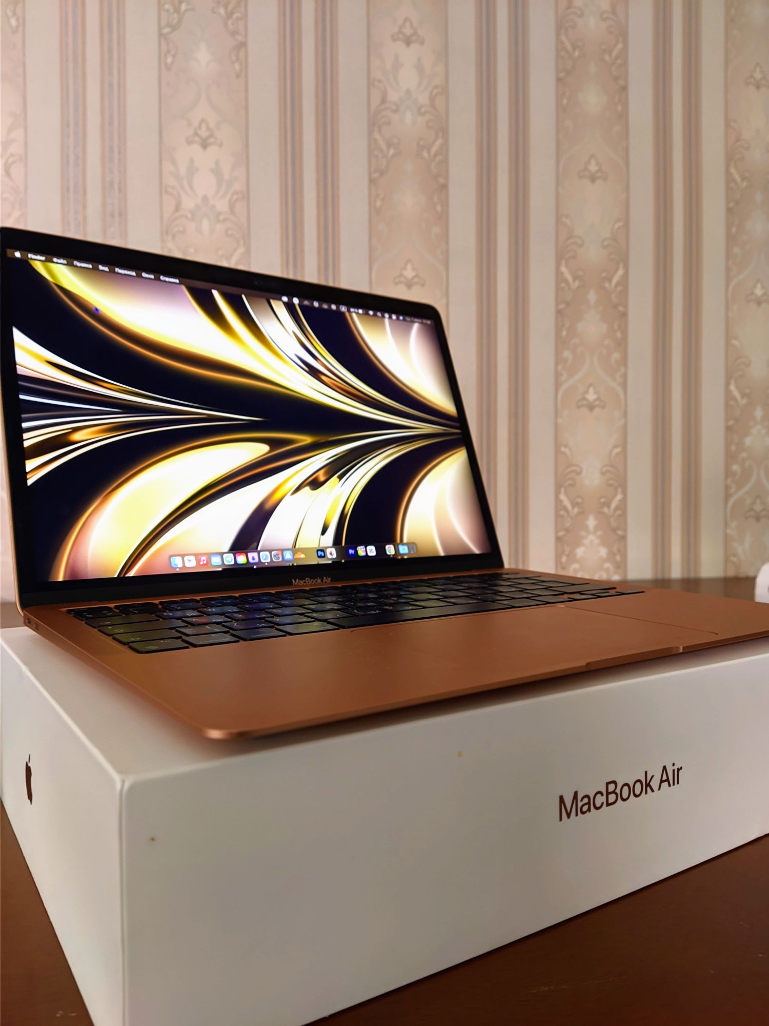Macbook air m1 gold 256/8gb: 320 000 тг. - Ноутбуки Алматы на Olx