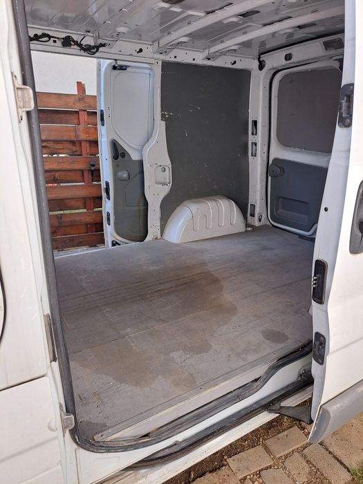 Duba cu 3 locuri Floresti • OLX.ro