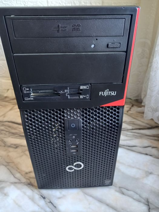 Компютър Fujitsu Intel Core i5-4670 16gb SSD+HDD GeForce GT630 гр ...