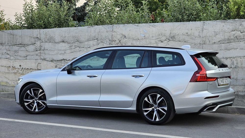 Volvo V60 R-Design 2021 2.0d 197cp Automat / Distronic Line BLIS / TOP ...