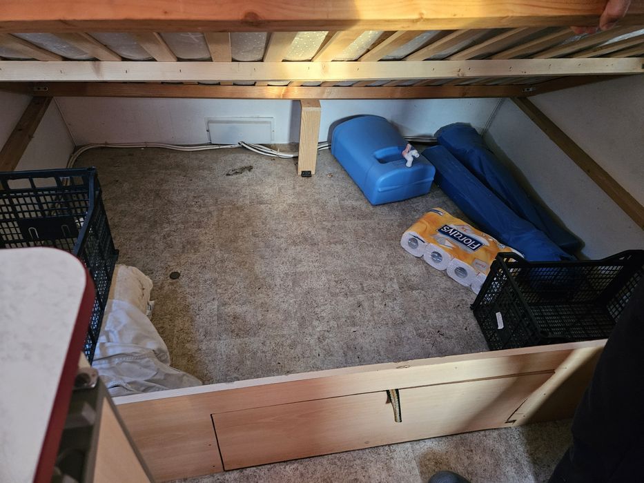 Rulota Burstner 600kg mma Valcele • OLX.ro