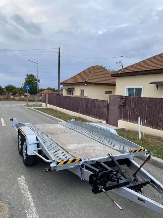 Platforma auto de inchiriat 24 /7 cu 2 axe /2000kg/2700kg masa maxima ...
