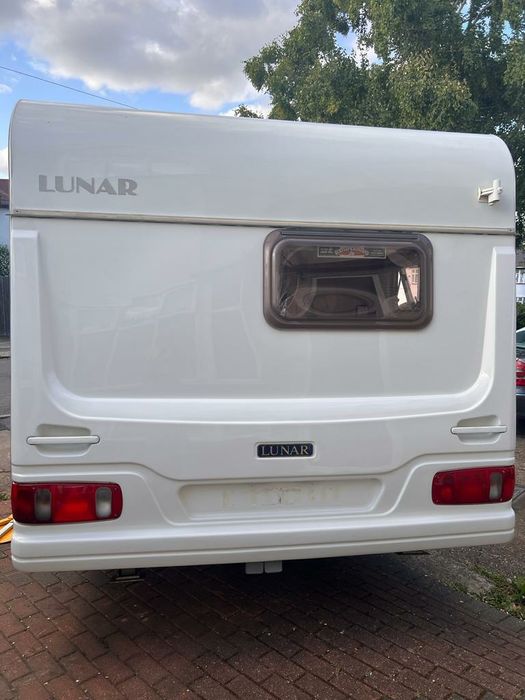 Rulota Lunar Stelar Pitulicea • OLX.ro