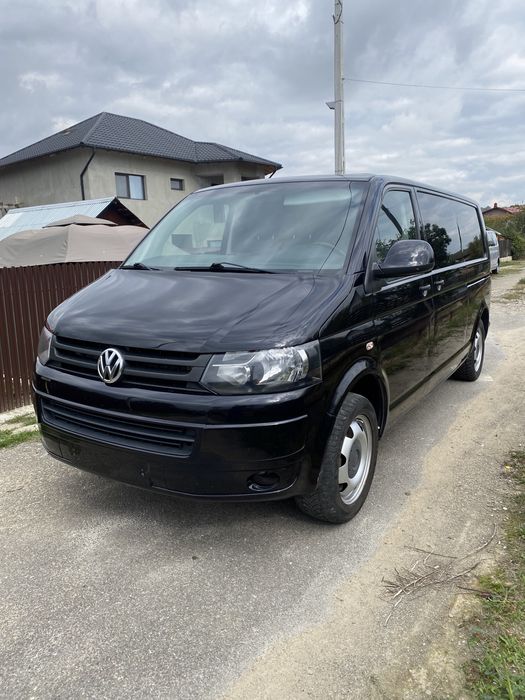 Vand Vw Transporter T5 Lung 2011 2.0 2 usi webasto A/C Ploiesti • OLX.ro