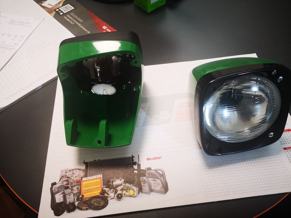 Far faruri stinga dreapta tractor utilaje agricole buldo excavatoare t ...