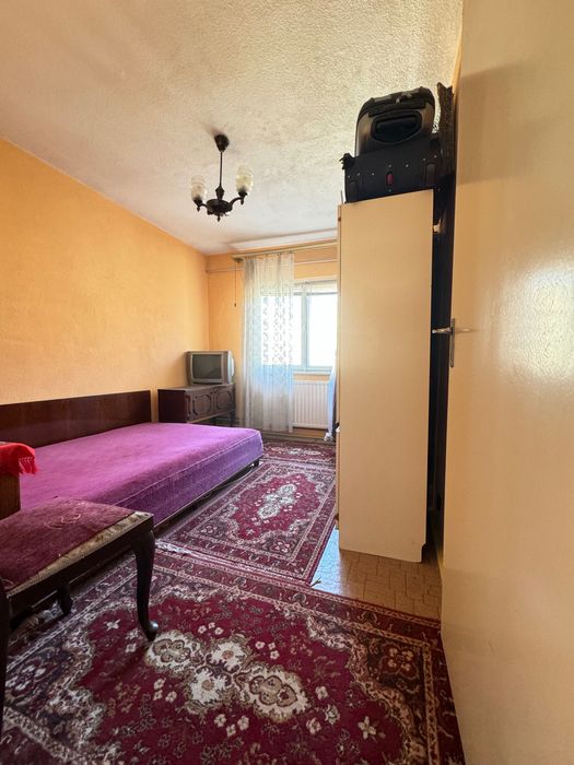 Apartament 3 camere, zona Catedrala Eroilor Targoviste • OLX.ro
