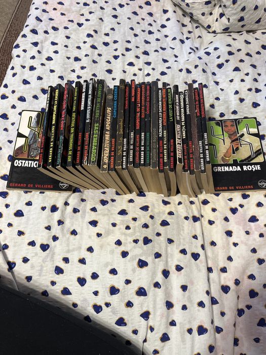 Set de carti SAS de Gerard de Villiers Oradea • OLX.ro