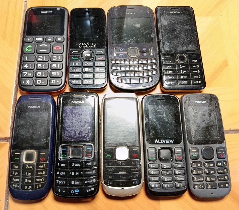 Telefoane seniori butoane cu incarcator Curtea de Arges • OLX.ro