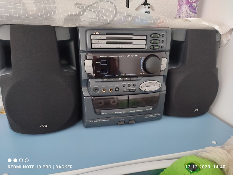 Уредба JVC използвано с две касетки и три диска гр. Ардино • OLX.bg