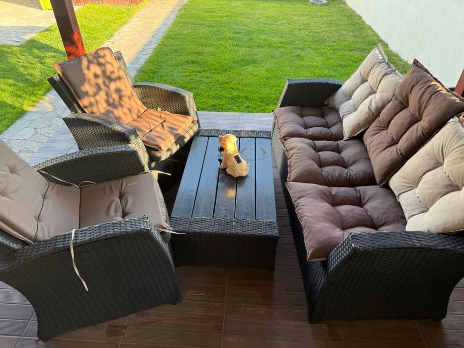 Vând URGENT,,Set terasa ,, Dobroesti • OLX.ro