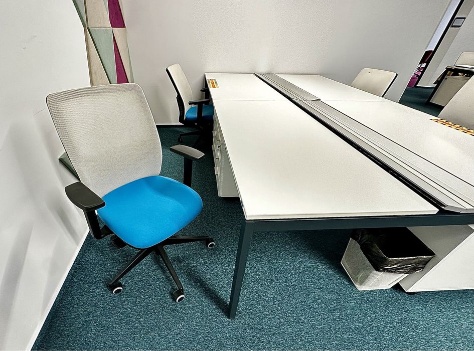 Mese birou + scaune operationale Bucuresti Sectorul 4 • OLX.ro