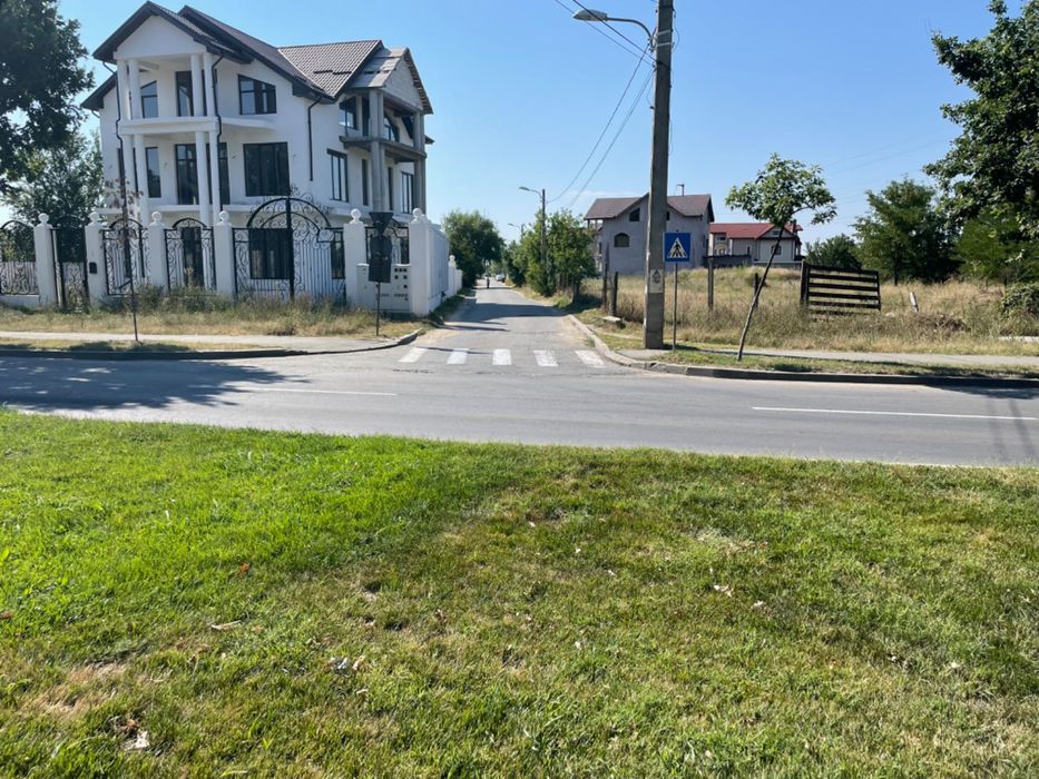 RATE/Proprietar,1115mp(5buc,223mp/buc)St.Muntenia între case,utilitati ...