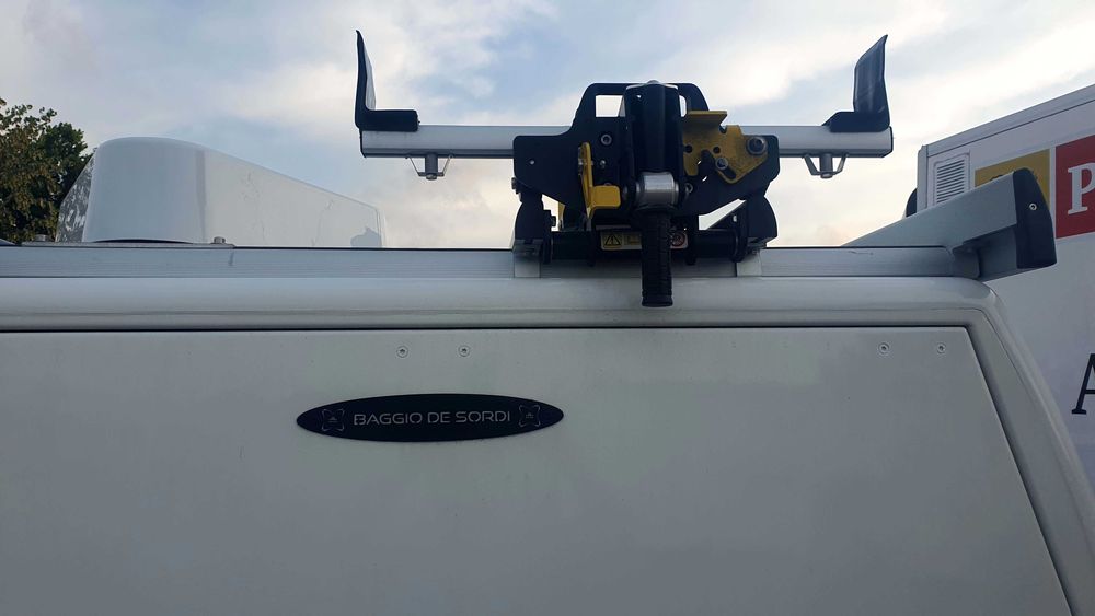 Bena hardtop, fibra/aluminiu Toyota Hilux Baggio de Sordi Bucuresti ...