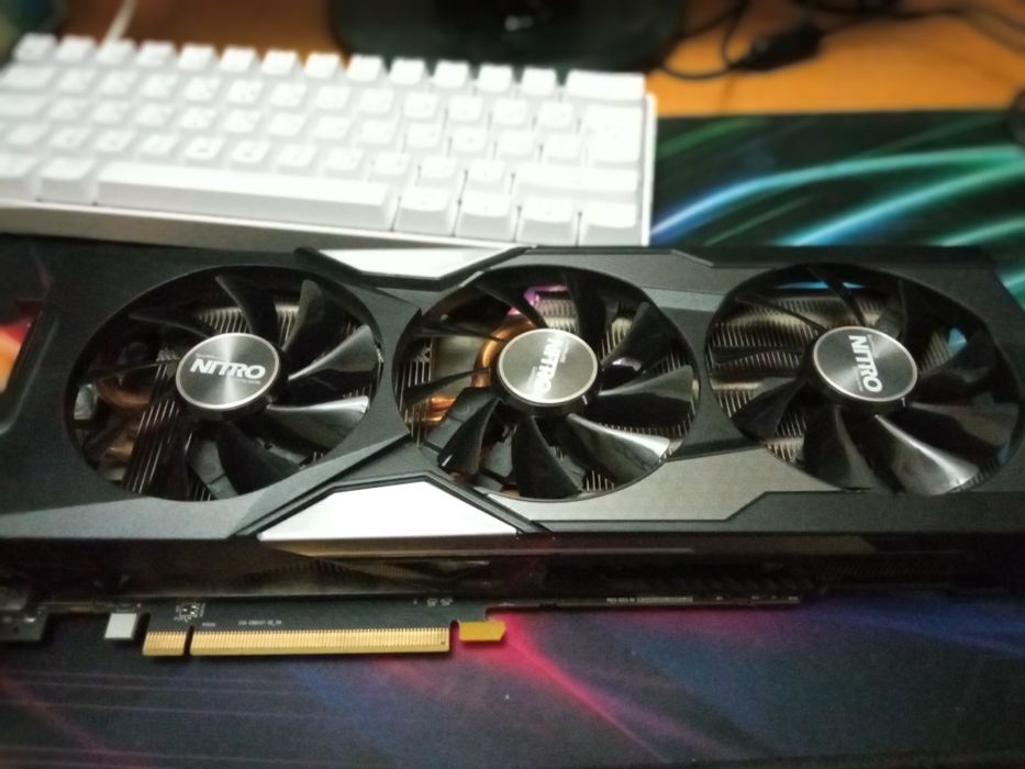 Srochno AMD Radeon R9 fury 4gb: 950 000 сум - Комплектующие Ташкент на Olx