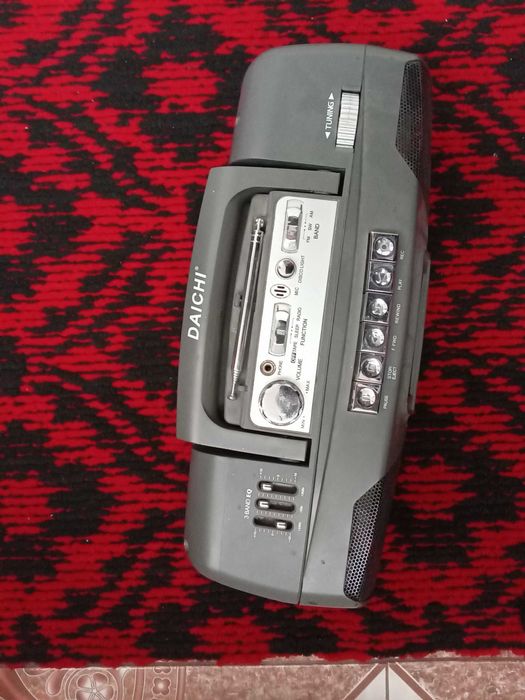 Radio casetofon KARSCH-- radio alpinist Buzau • OLX.ro