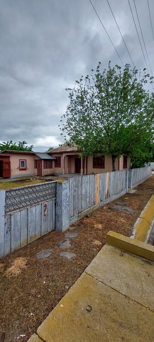 Vind casa cu gradina în comuna pisica Grindu județul Tulcea Sarbi • OLX.ro