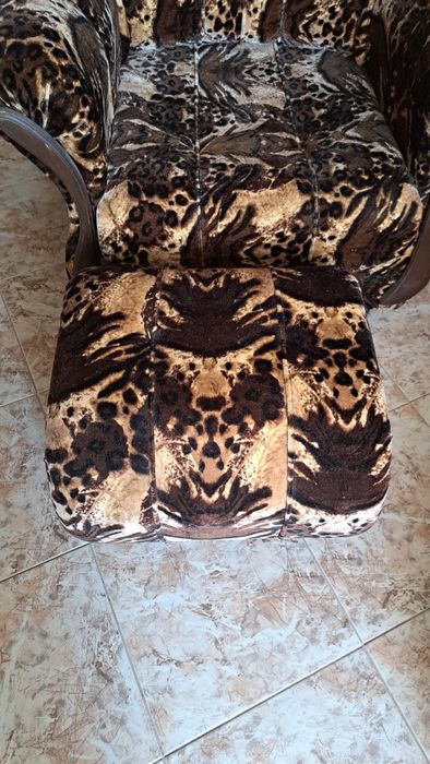 Комплект за хол диван с фотьойли и табуретки гр Русе Мальовица • Olx Bg