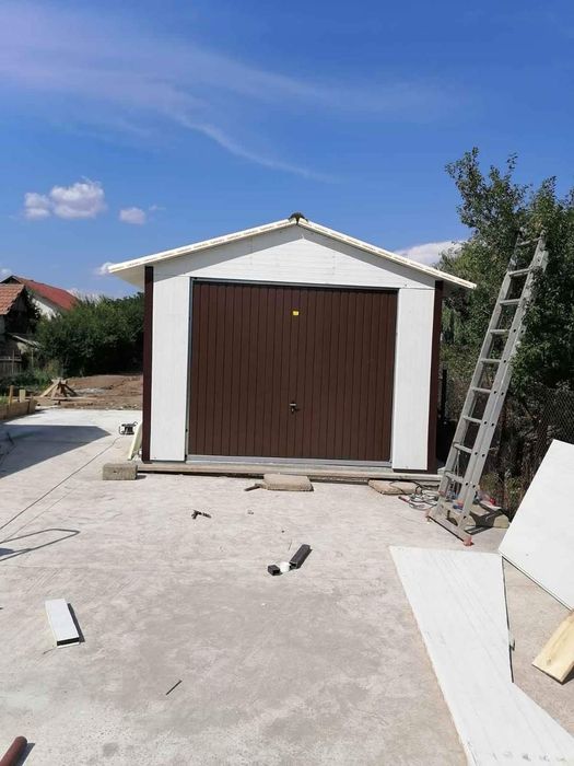 Vand garaj din panouri sandwich Pitesti • OLX.ro