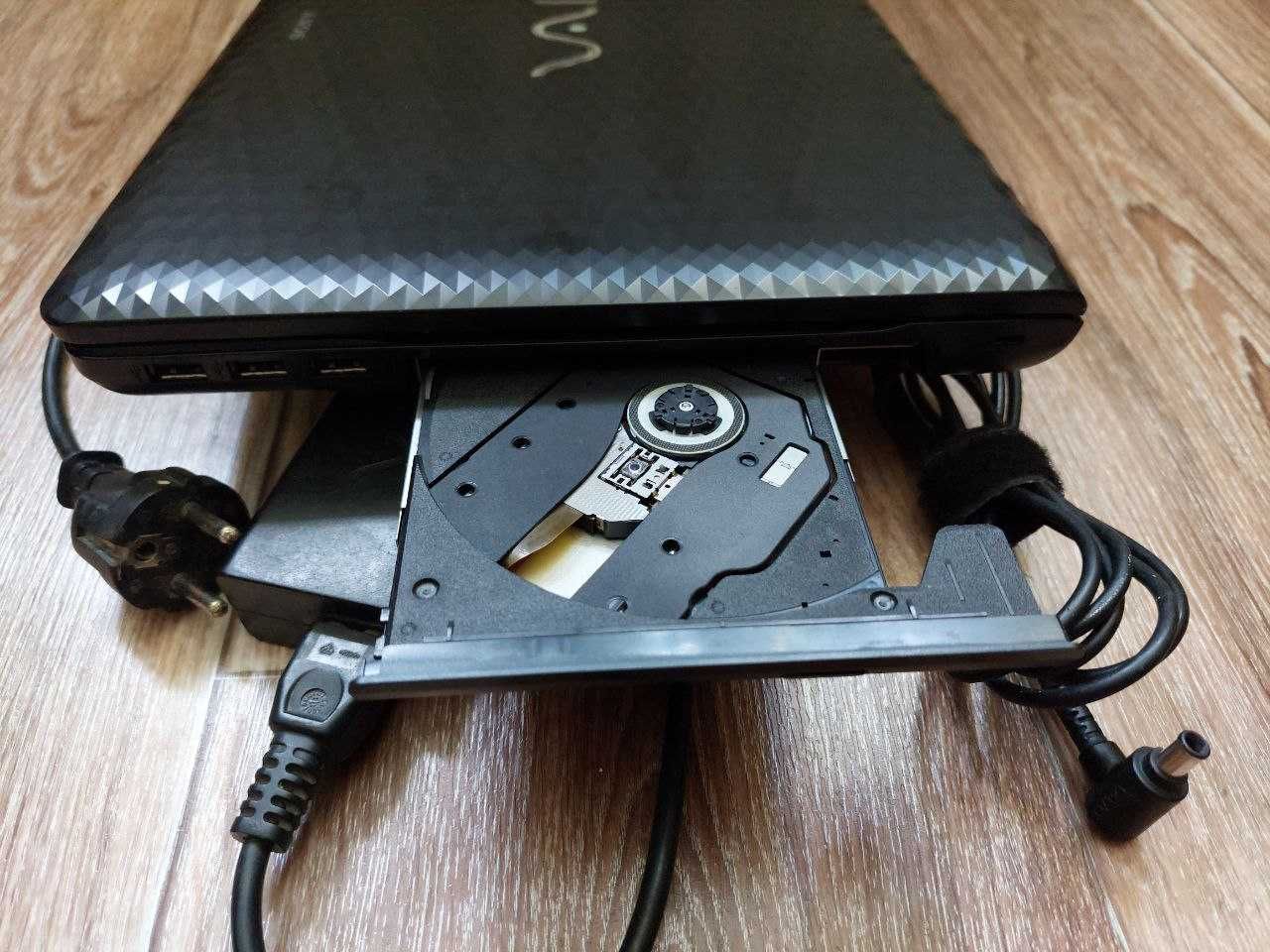 Ноутбук Sony vaio PCG-71812V Игры в Подарок: 60 500 тг. - Ноутбуки ...