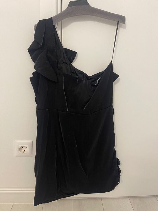 Дамска черна рокля mango гр. Благоевград Идеален център • OLX.bg