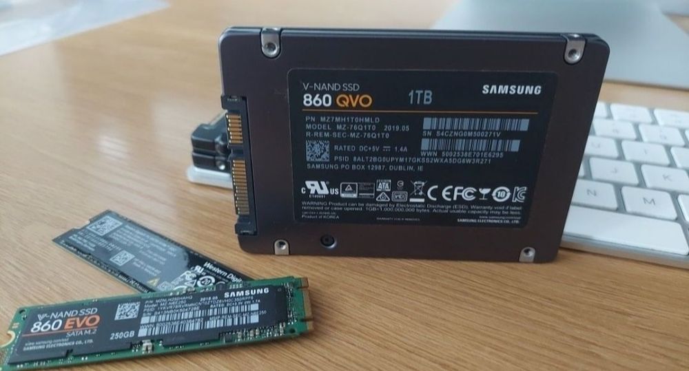 Memorie Hard Disk SSD / HDD Sata/M2, Ram 8-16GB PC/laptop Samsung etc ...