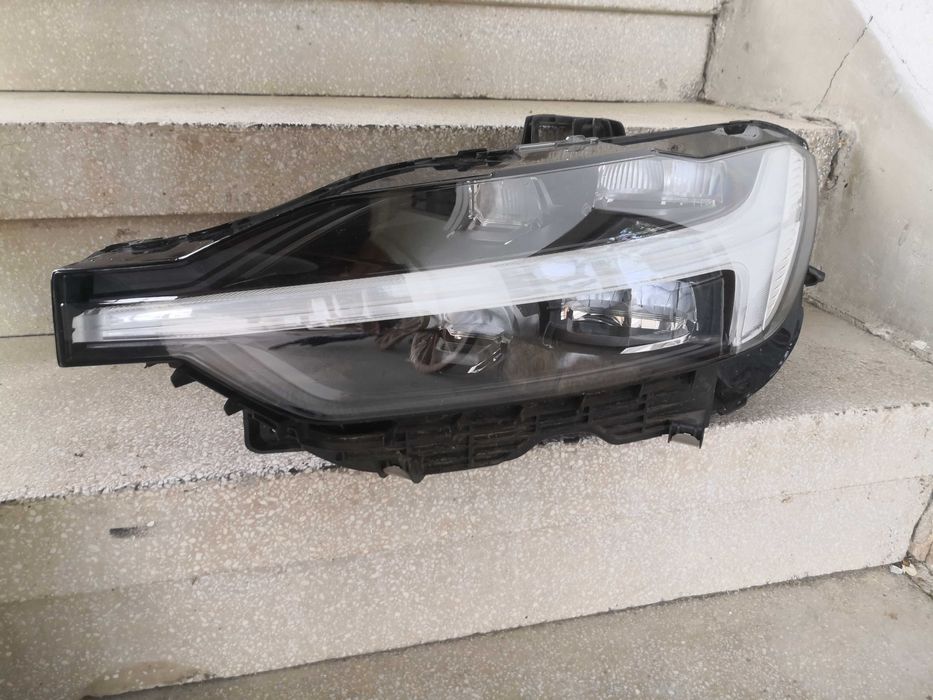 Фарове Volvo XC60 LED/Фар Volvo XC60/Фарове Волво ХЦ60 Оригинални гр. Шумен Промишлена зона • OLX.bg