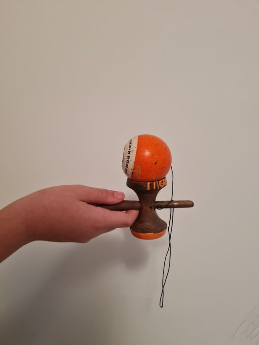 Kendama Krom POP Orange (vanduta) Valea Lupului • OLX.ro