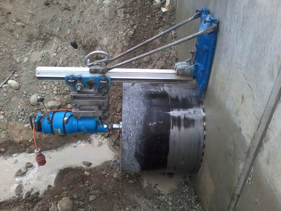 Carotare/taiere beton armat (gauri de hota,centrale,AC,instalații ...