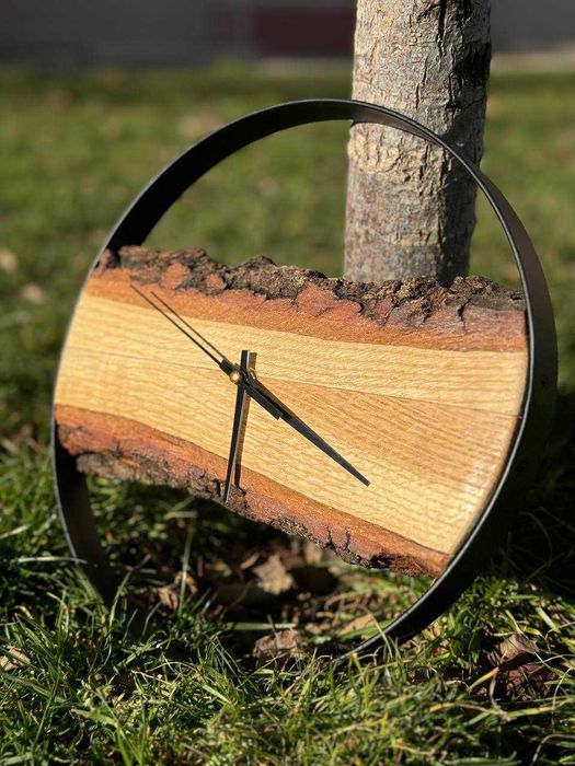 Ceas de perete din lemn - Handmade - Personalizat cu gravură Bucuresti ...