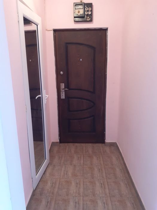 Apartament 2 camere Scoala 8 Constanta • OLX.ro