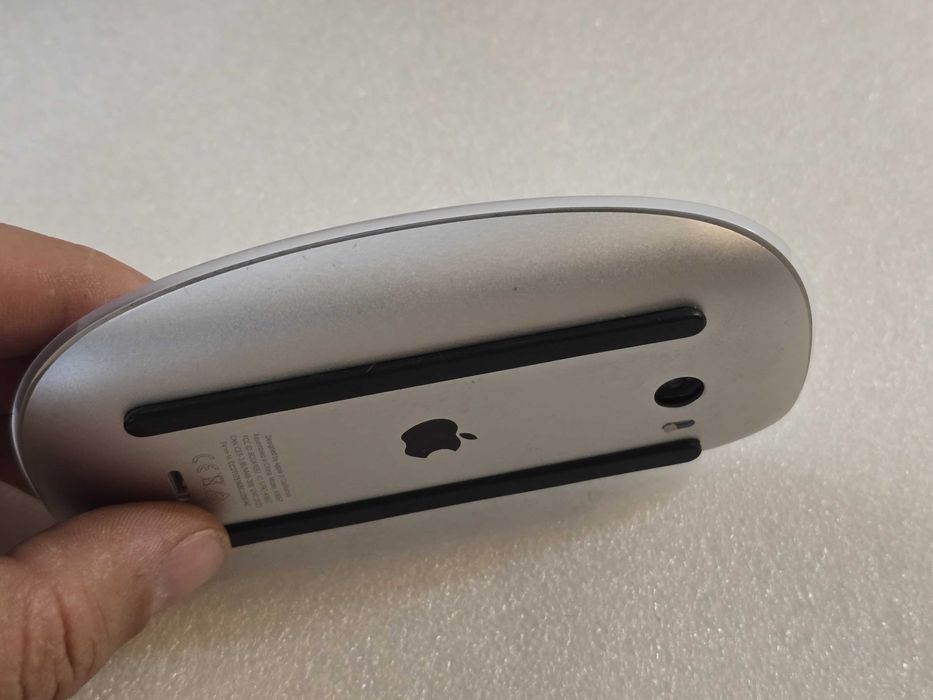 Mouse Apple Magic Gen 2, A1657, 1300 DPI, 2 butoane, Lightning, White ...
