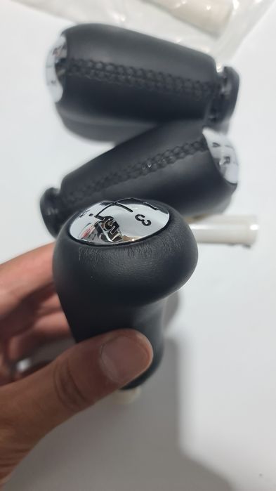 Nuca schimbator logan din piele eco 5 + R cu adaptor inclus Bucuresti ...