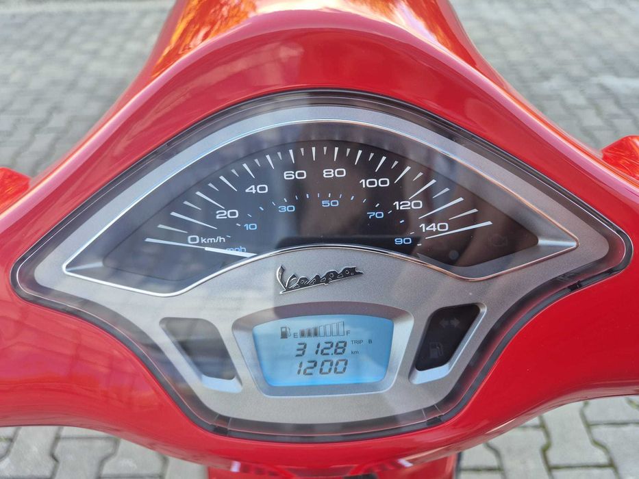 Piaggio Vespa Primavera 125 ABS 3128 km ~ Garantie ~ Rate fără DOBÂNDA ...
