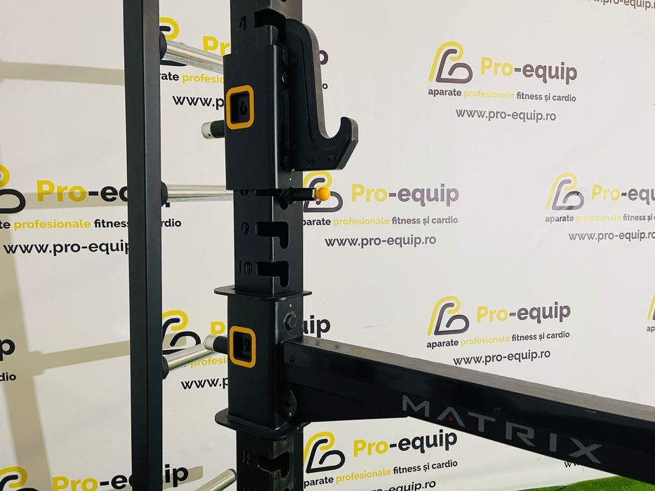 MATRIX Magnum Mega Half Rack cu platforma APARAT FITNESS Iasi • OLX.ro