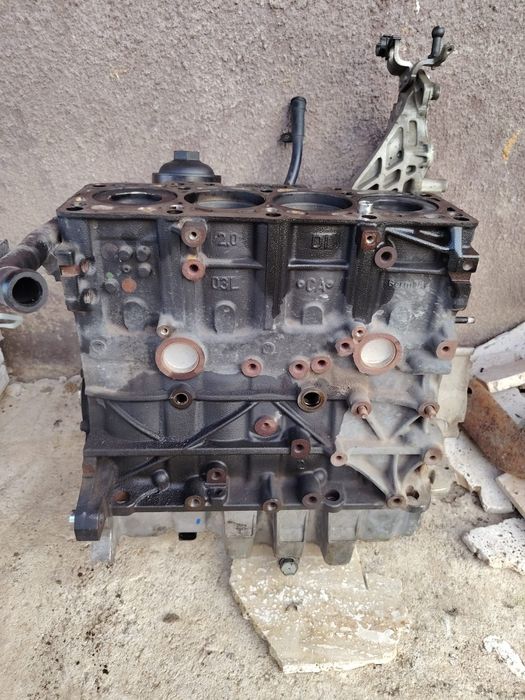Bloc motor cu baie și axe cu came.VW golf 6 2011 Balnaca • OLX.ro