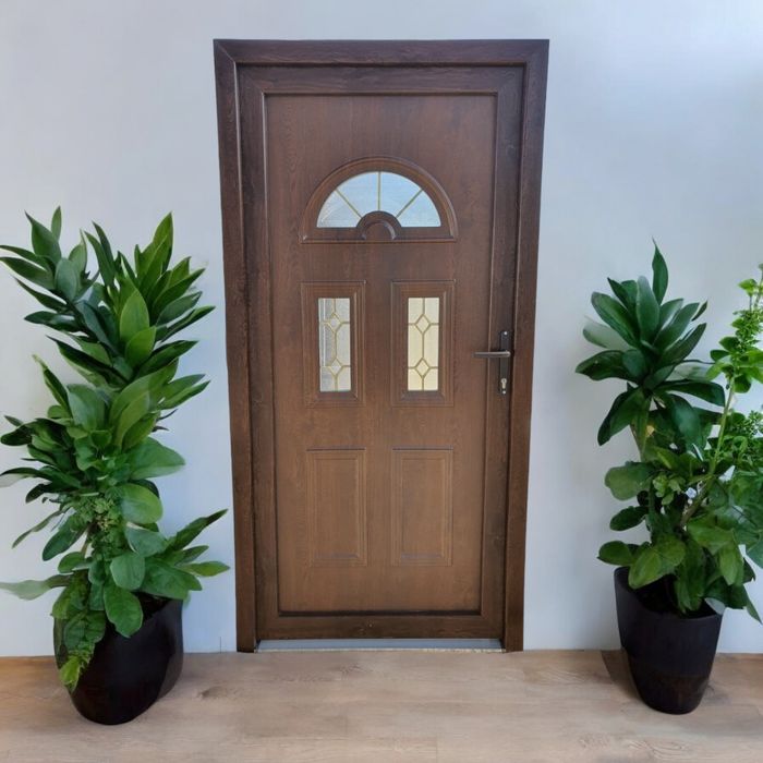 Usa termopan de intrare PVC cu 5 CAMERE de calitate Ineu • OLX.ro