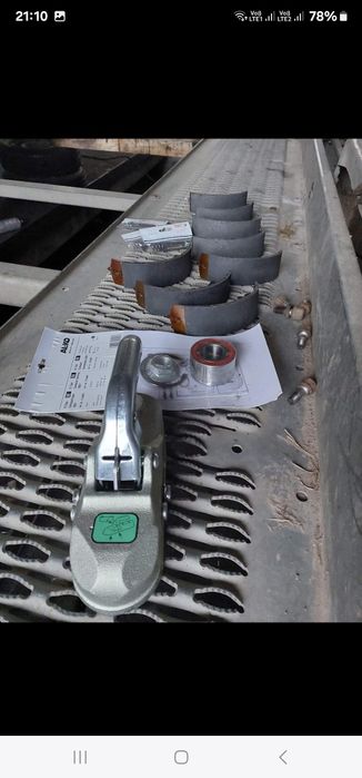 Platforma auto Eduards de 2,5tone, goala cântărește 500kg Livada • OLX.ro