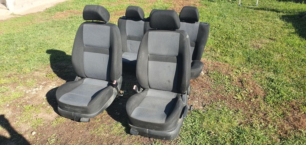 Interior scaune bancheta golf 4 break bora skoda octavia 1 break Bistrita • OLX.ro