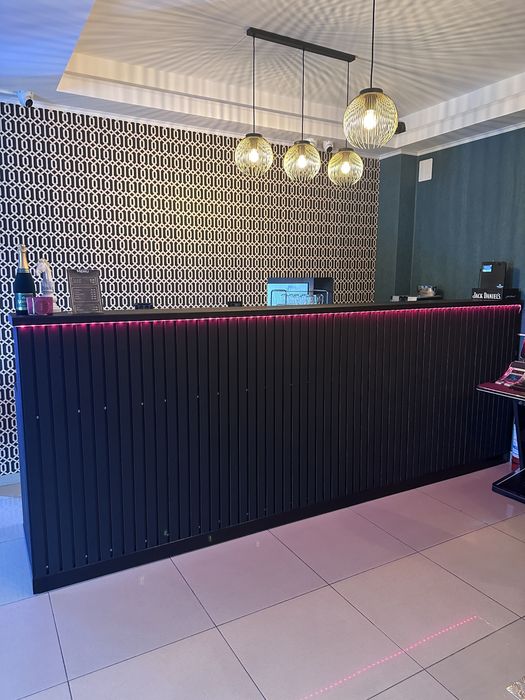 Pult modern de bar cu leduri Arad • OLX.ro