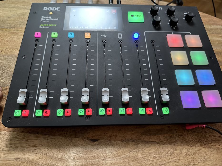 Mixer RODE Rodecaster Pro 7 canale plus sound pads Bucuresti Sectorul 4 ...