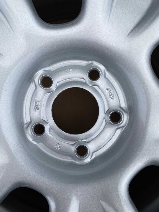 Jante otel tabla Dacia Duster R16 inch noi originale Pitesti • OLX.ro