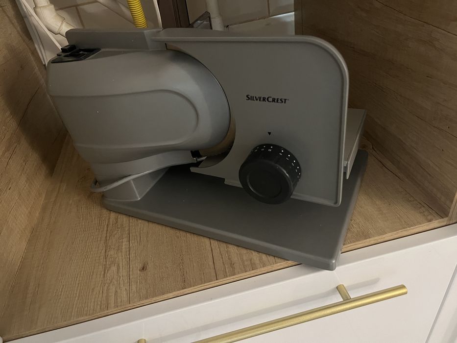 Feliator metalic cu lama din otel Alexandru cel Bun • OLX.ro