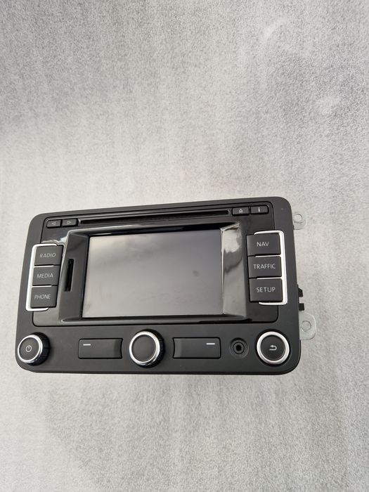 Navigatie originala RNS 310 315 DECODAT Golf 5 6 caddy Passat B6 / B7 Oradea • OLX.ro