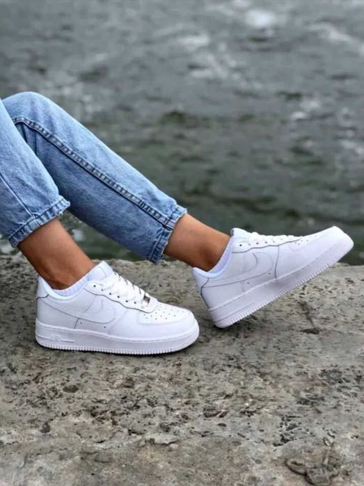 Adidasi Nike Air Force 1 low albi white dama si barbati Bucuresti ...