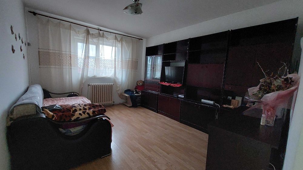 Vand garsoniera confort 1 Botosani • OLX.ro